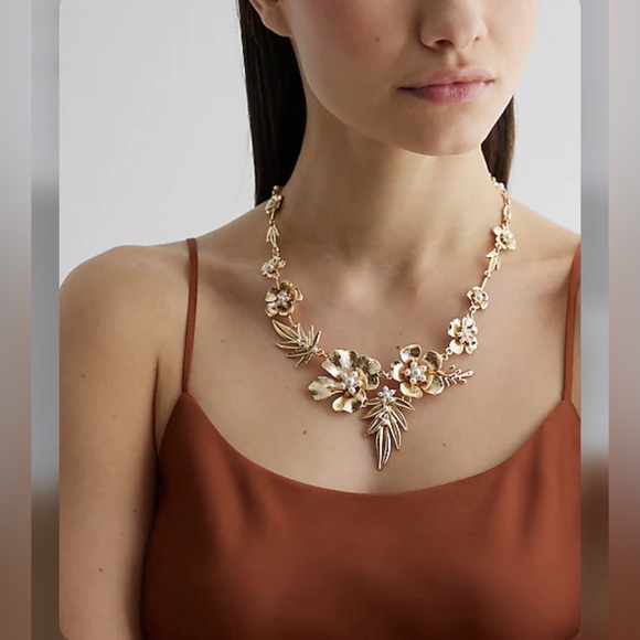 Express | Jewelry | Express Pearl Flower Chain Necklace | Poshmark